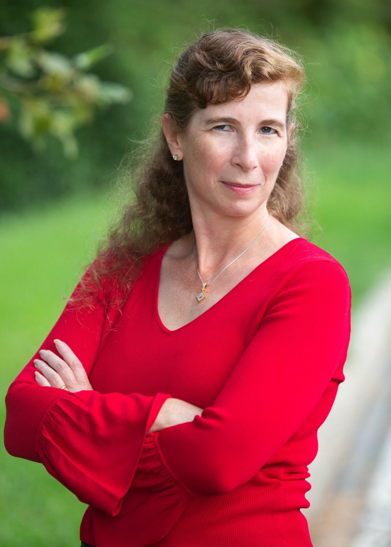 Author’s Interview with Alina Adams – Mirta Ines Trupp~ Author